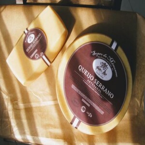 Queijo Artesanal Serrano (300g) - Queijaria Sopro do Minuano